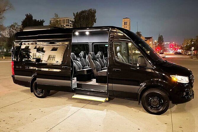 Departure by Sprinter from Milwaukee to Milwaukee Airport MKE - What You Need to Know Before Booking