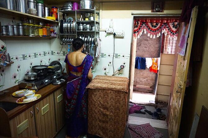 Dharavi Tour and Family Lunch - Who Should Consider This Tour?