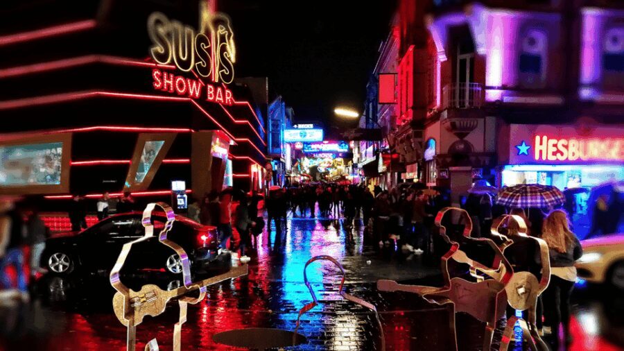 Die Kiez-Kapitän Reeperbahn & Beatles Kieztour Hamburg - What We Think Could Be Improved