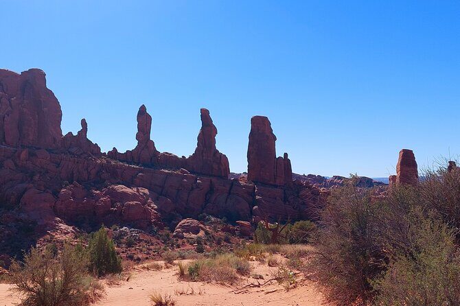 Discover The Hidden Arches: Solitaire Arches Private Desert Hike - Who Should Consider This Tour?