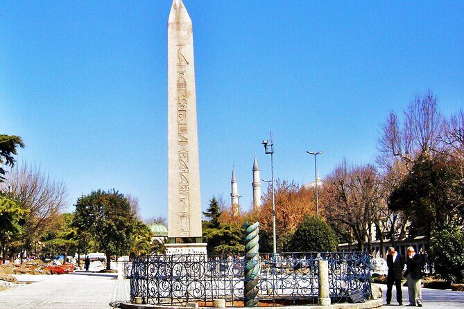 Discovering the Old City/ Full Day Tour/ Lunch&Tickets included - Practical Insights and Considerations