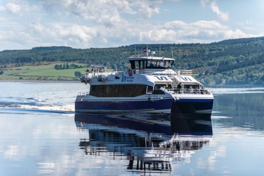 Dochgarroch: Loch Ness and Caledonian Canal 2-Hour Cruise - A Closer Look at the Experience