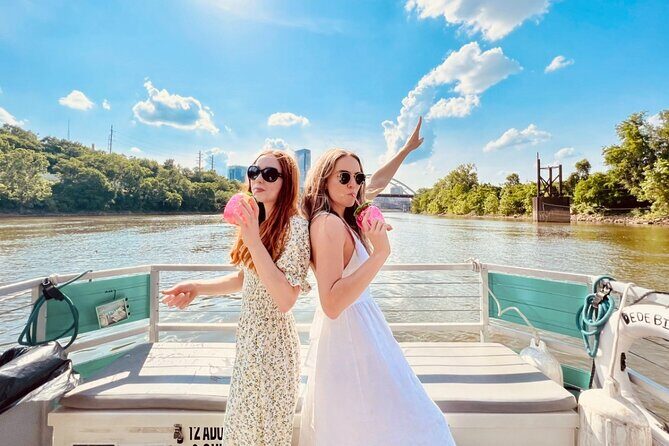 Downtown Nashville Pedal Pontoon Boat Cruise with Captain - The Experience: Pros and Cons