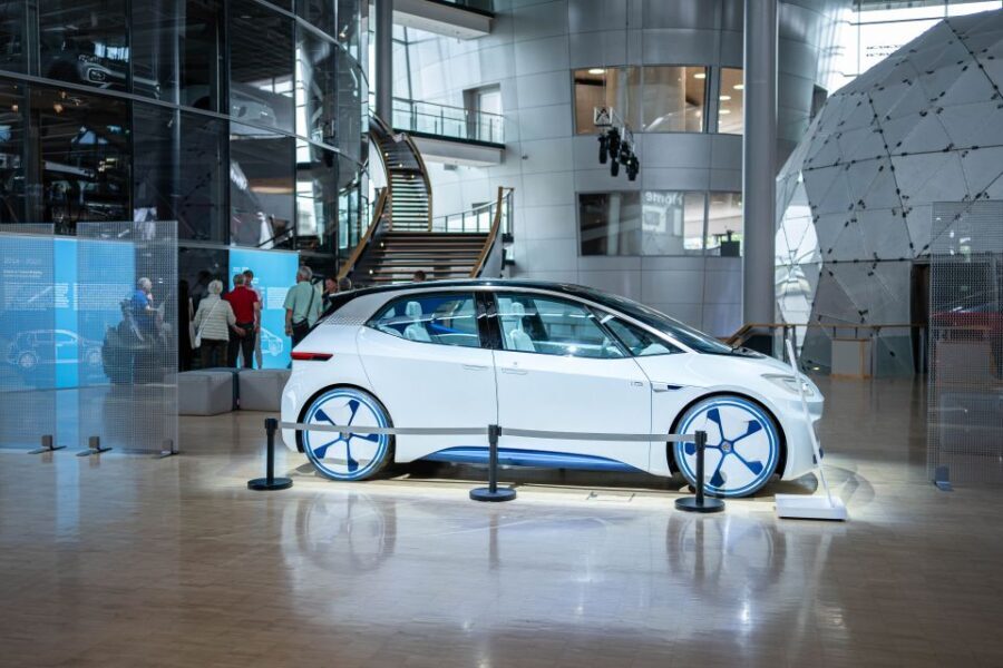 Dresden: Guided tour VW factory , test drive & food - An In-Depth Look at the Itinerary