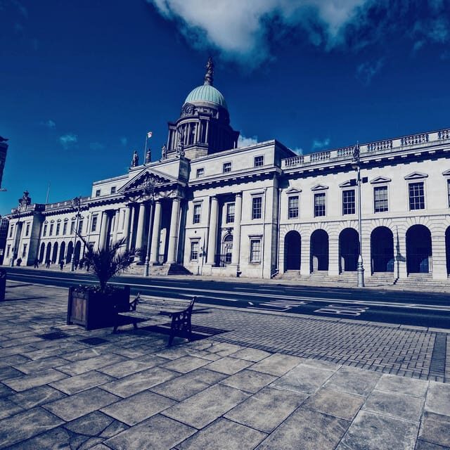 Dublin: 2-Hour Walking Tour with a Local Historian - The Value of a Guided Walk