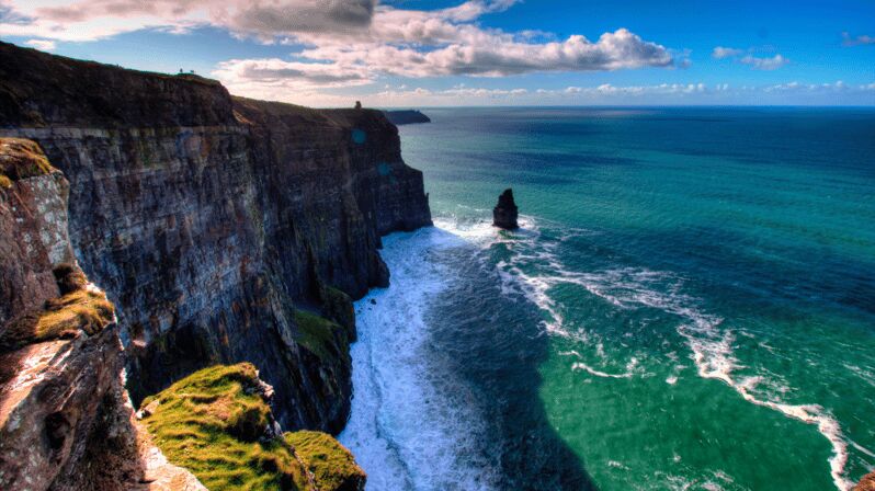 Dublin: Cliffs of Moher, Ennis, & Bunratty Castle Day Tour - The Cliffs of Moher: Ireland’s Natural Wonder