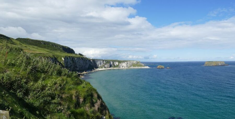 Dublin: Giant's Causeway & Glens of Antrim Day Tour - Transportation, Timing, and Group Size