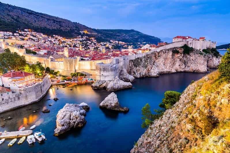 Dubrovnik : Must-See Private Walking Tour With A Guide - Highlights and What to Expect
