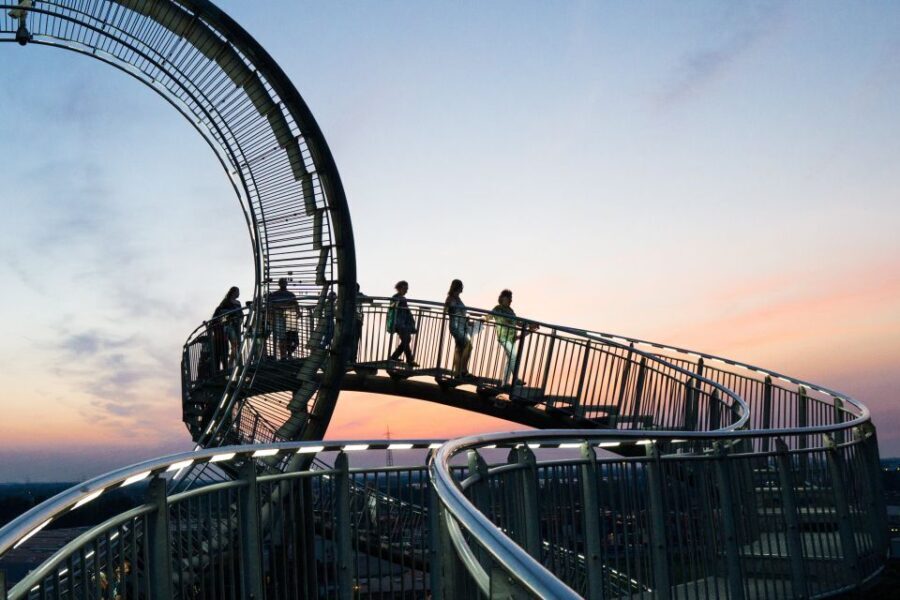 Duisburg: Guided Evening Tour at "Tiger and Turtle" - The Nighttime Experience