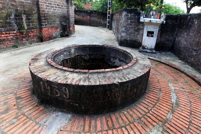Duong Lam Ancient Village & Thay Pagoda Private Cultural Day Trip - What Does the Tour Include?