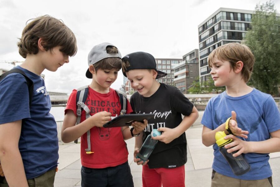 Düsseldorf: City Exploration Game for Kids with Geolino - What’s included and what’s not?