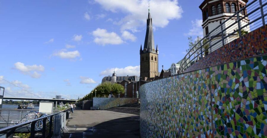 Düsseldorf: Guided Old Town Tour with Beer Break - Is This Tour Worth the Price?