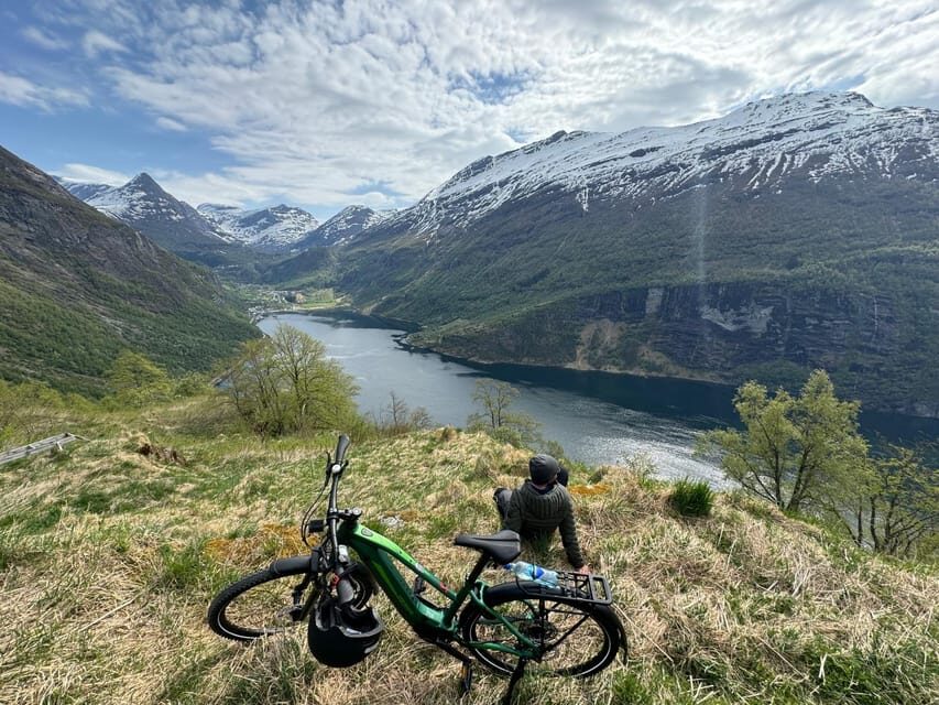 E-bike Tour in Geiranger, Norway - A Break for Local Flavors