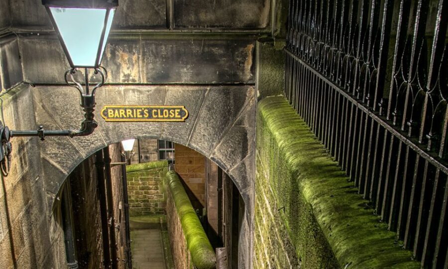 Edinburgh: 2-Hour Ghost Tour in Italian - FAQ