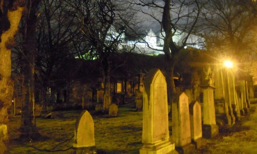 Edinburgh: 2-Hour Ghost Tour in Spanish - Why Choose This Tour?