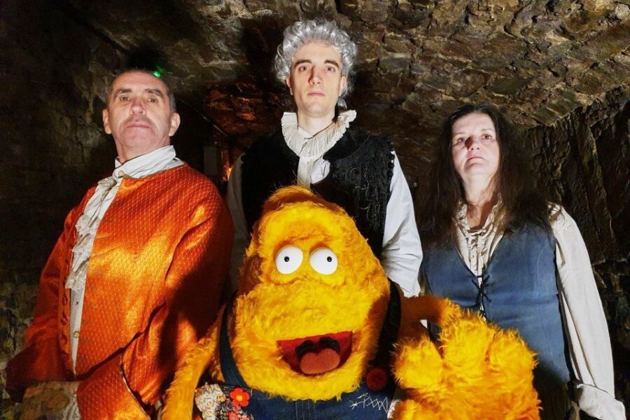 Edinburgh: Guided Ghost Walking Tour in Spanish - Why This Tour Is Worth It
