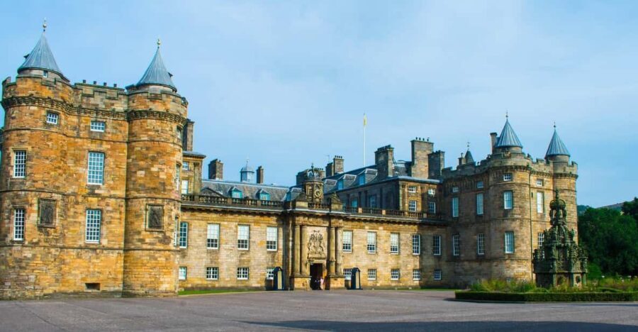 Edinburgh: Harry Potter Tour & Palace of Holyrood Entry - The Itinerary: A Detailed Walkthrough