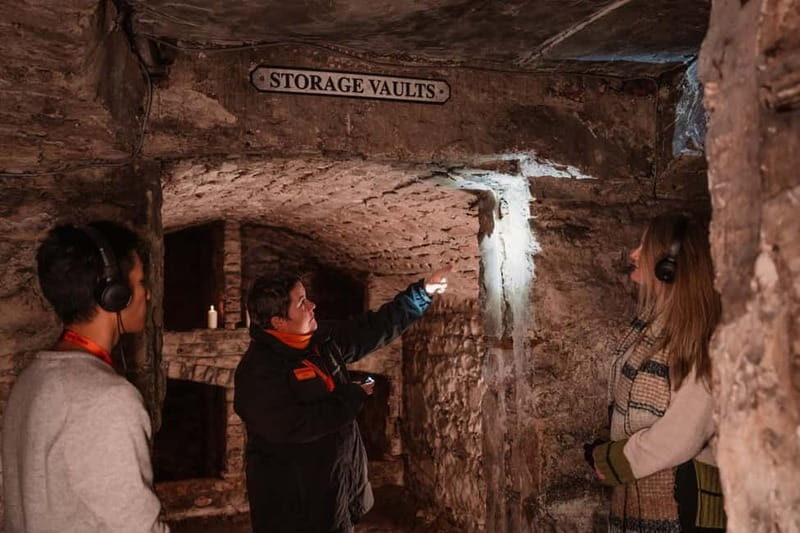 Edinburgh: Immersive Small-Group Historic Vaults Tour - What to Expect During the Tour