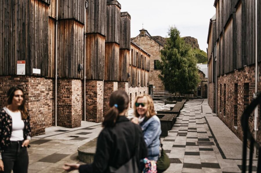 Edinburgh: Old Town Guided Walking Tour and Beer Tasting - Value and Price Analysis