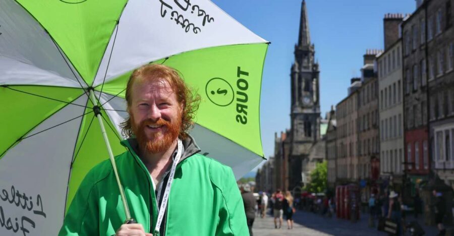 Edinburgh: Old Town History and Tales Walking Tour - Deep Dive into the Itinerary