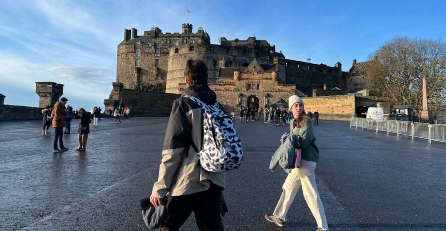 Edinburgh: Private Guided Tour of the Edinburgh Castle - Exploring the Itinerary: What You Can Expect