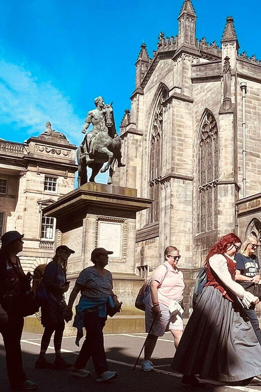 Edinburgh: Royal Mile Old Town Walking Tour - Detailed Walkthrough of the Itinerary