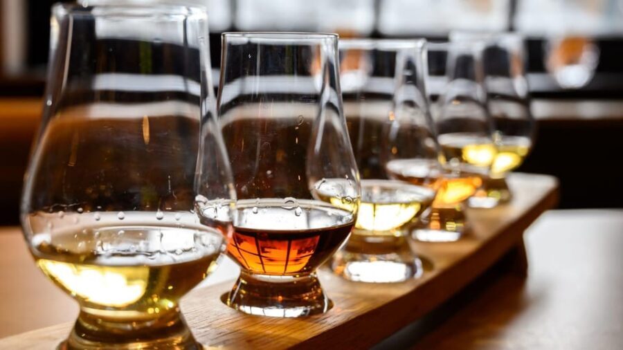 Edinburgh: Stirling Castle, Kelpies, Whisky & Highlands Tour - The Itinerary: What to Expect
