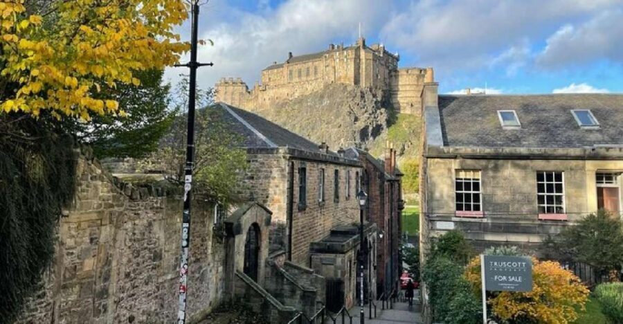 Edinburgh Unveiled: Private Driving Tour of Edinburgh City - What Makes This Tour Stand Out?