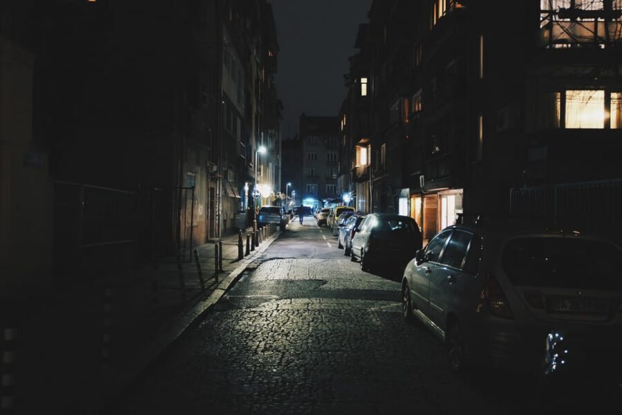 Edinburgh's Haunted Heart: Ghouls, Graves and Ghostly Tales - Exploring Edinburgh’s Haunted Heart: A Detailed Review