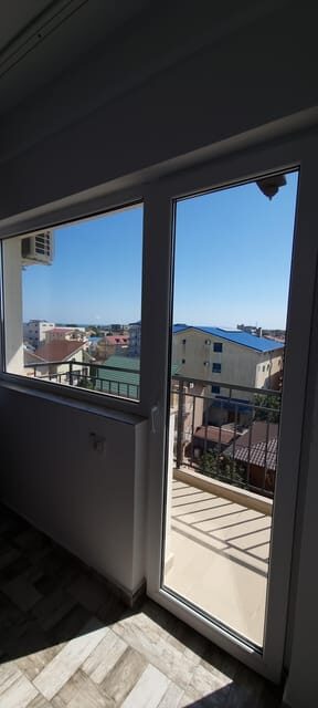 Eforie Nord: Blue Sky Hotel Accommodation with Breakfast - Room Options and Layout