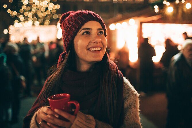 Enchanted Christmas Stroll: San Antonios Festive Gems - How the Experience Feels