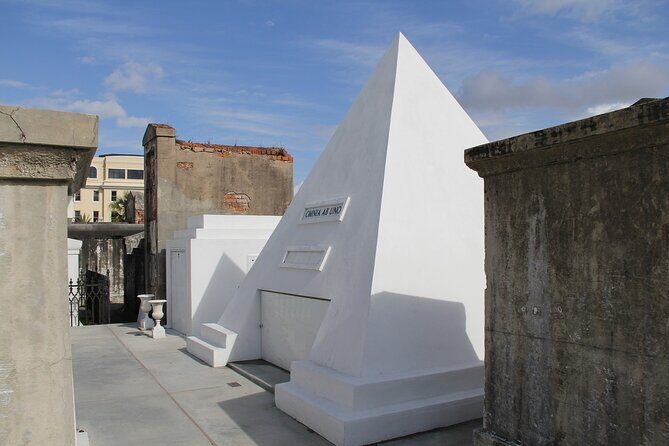 Eternal Echoes: A Cemetery Tour of New Orleans - What Makes This Tour Stand Out?