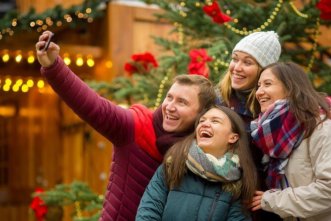 Experience the season with a scavenger hunt in Temecula with Holly Jolly Hunt - What’s included and what’s not?