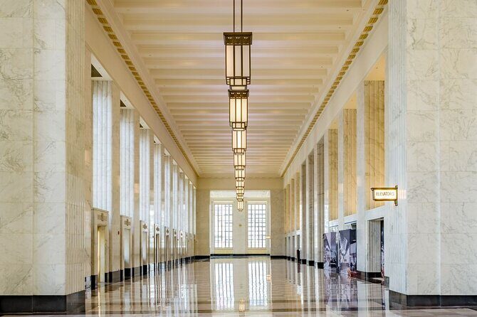 Explore the Historic Old Post Office in Chicago - A Closer Look at the Old Post Office Tour
