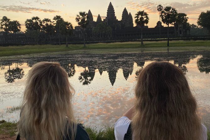 Exploring Angkor Wat highlight with Sunrise Tour-Small Group - Authenticity and Real-World Tips