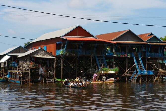 Exploring the Enchanting Kampong Phluk Floating Village - A Detailed Look at the Kampong Phluk Floating Village Tour