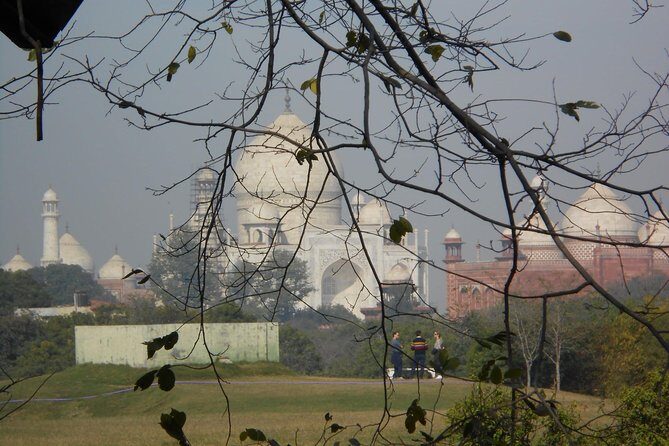 Exterior Nature Walk Surrounding the Taj Mahal - Exploring the Itinerary in Detail