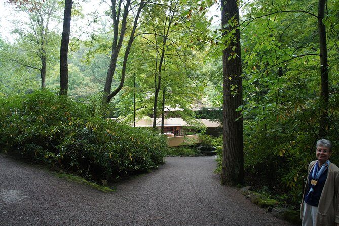 Fallingwater and Kentuck Knob - Two Visions of Frank Lloyd Wright - Practical Tips for Booking and Participation