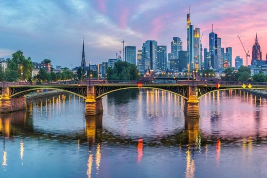 Frankfurt : Highlights & hidden Gems Private Walking Tour - Overall Value & Experience