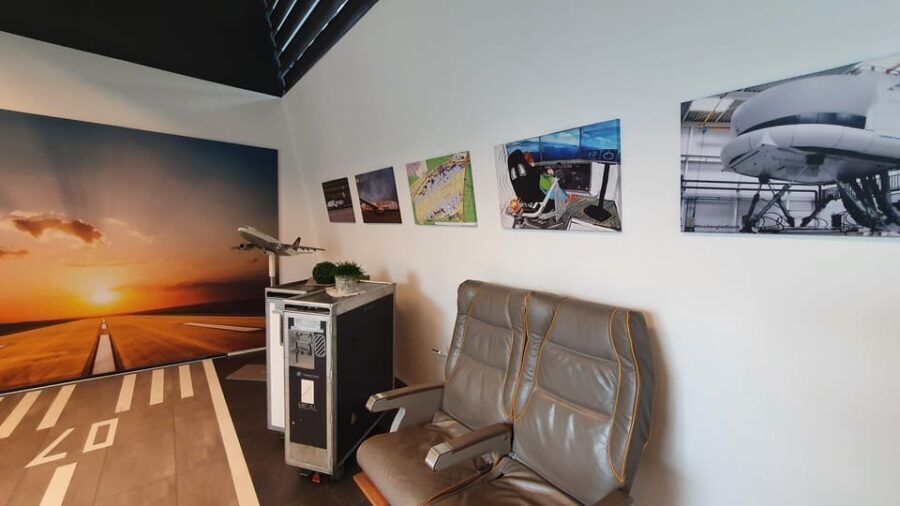 Frankfurt: "Ready for take off" - Flight Simulator B737 - Analyzing the Cost and Value