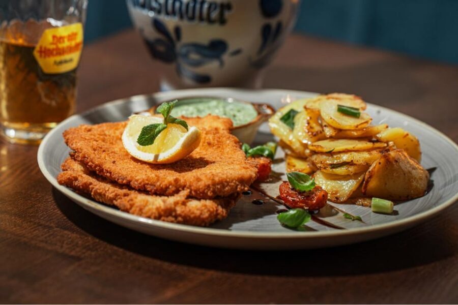 Frankfurt: Verbrecherjagd und gefährlich leckeres Schnitzel - What the Reviews Tell Us