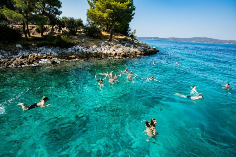 From Bra Island: Catamaran Tour with Food & Drinks - Who Will Love This Tour?