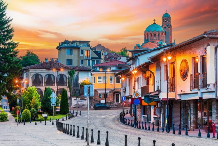 From Bucharest: Full-Day Trip to Bulgaria - Visiting Ruse: The First Stop