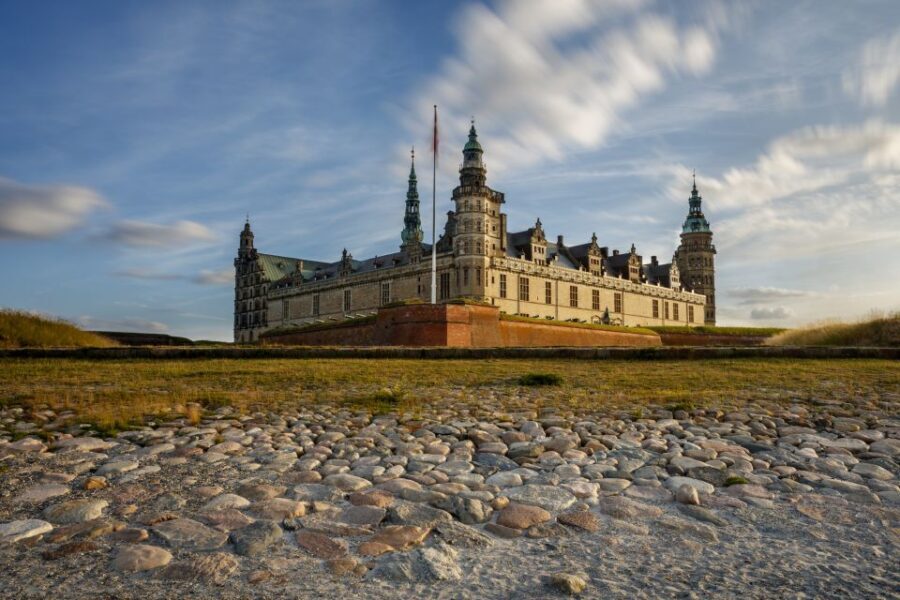 From Copenhagen: 4-hour Private Hamlet Castle Tour - Exploring the 4-Hour Private Hamlet Castle Tour