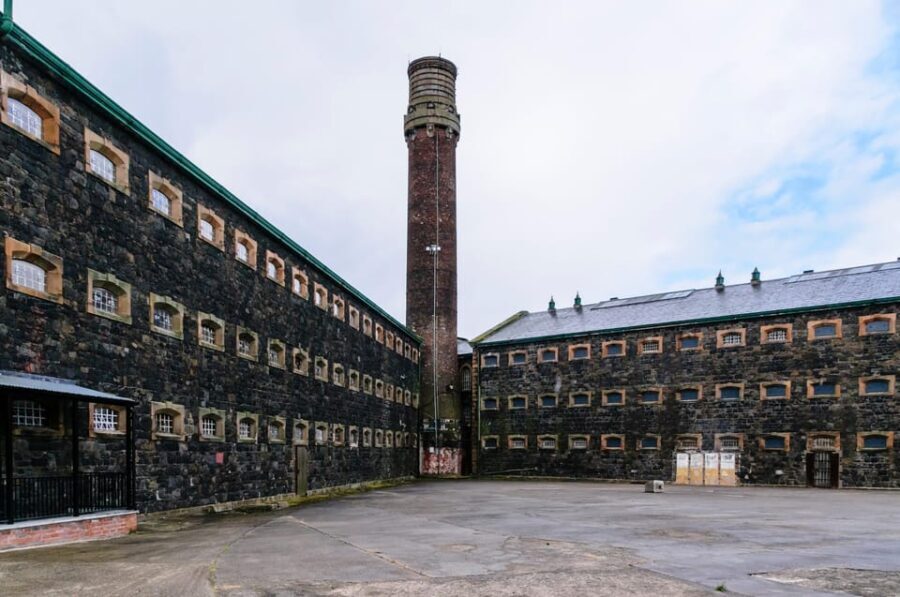 From Dublin: Private Tour to Titanic Experience and Belfast - Exploring the Itinerary in Detail