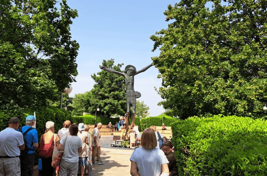 From Dubrovnik: Medjugorje Private Day Tour - Deep Dive into the Itinerary