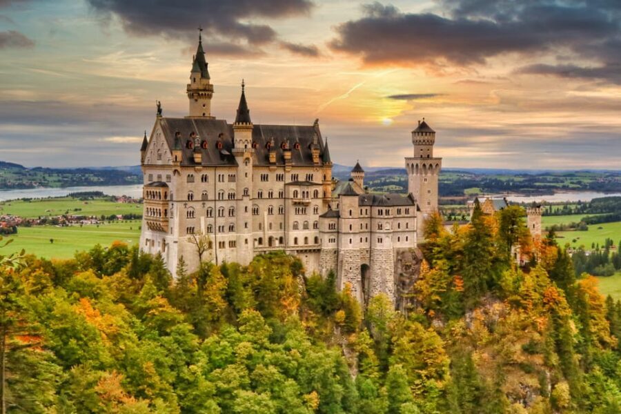 From Füssen: Neuschwanstein & Linderhof Castles Private Tour - A Detailed Look at the Experience