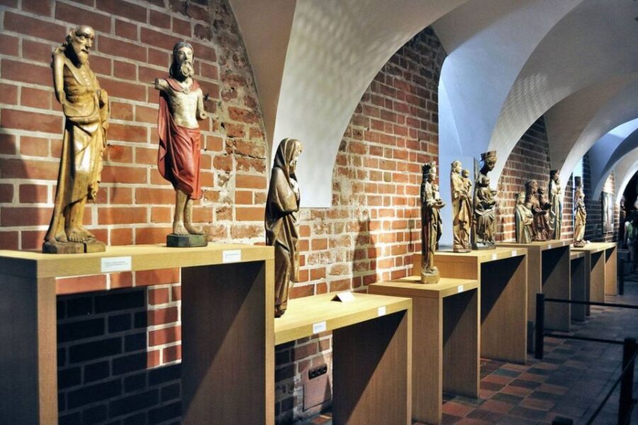 From Gdansk: Malbork Castle Trip with Ticket and Audio Guide - The Castle Visit: What’s Inside?