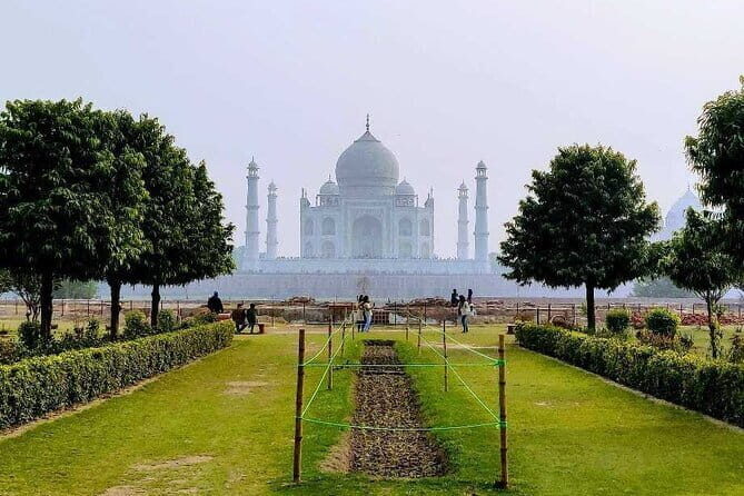From Goa - Overnight Taj Mahal Agra Private Tour by Return Flights - What Makes This Tour Stand Out?