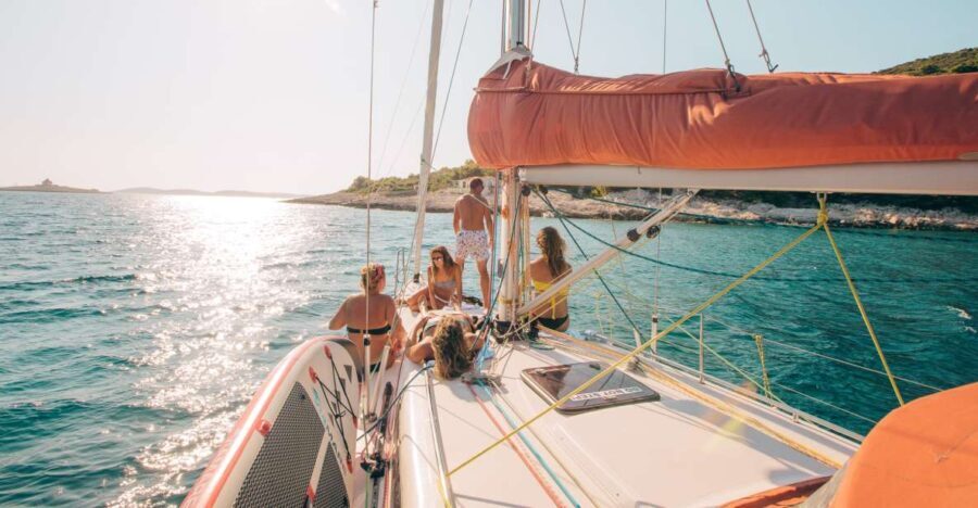 From Hvar: Pakleni Islands & Red Rocks Comfort Sailboat Tour - The Value and What’s Included